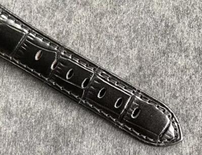 Replica Panerai Luminor Esedékes PAM00908 Kínai Karakter Elemek